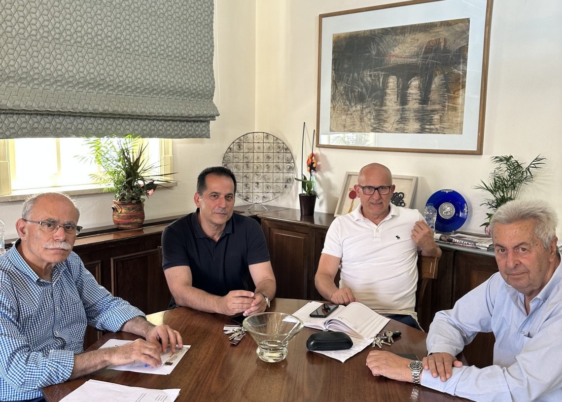 Ξεκίνησε η συνεργασία του Δήμου Πύργου, του Λιμενικού Ταμείου Κατακόλου ...